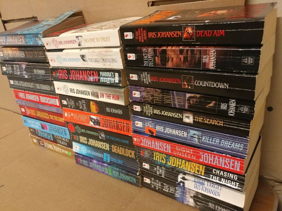 Lot of 10 Iris Johansen Mystery Eve Duncan Forensic Murder Paperback ...