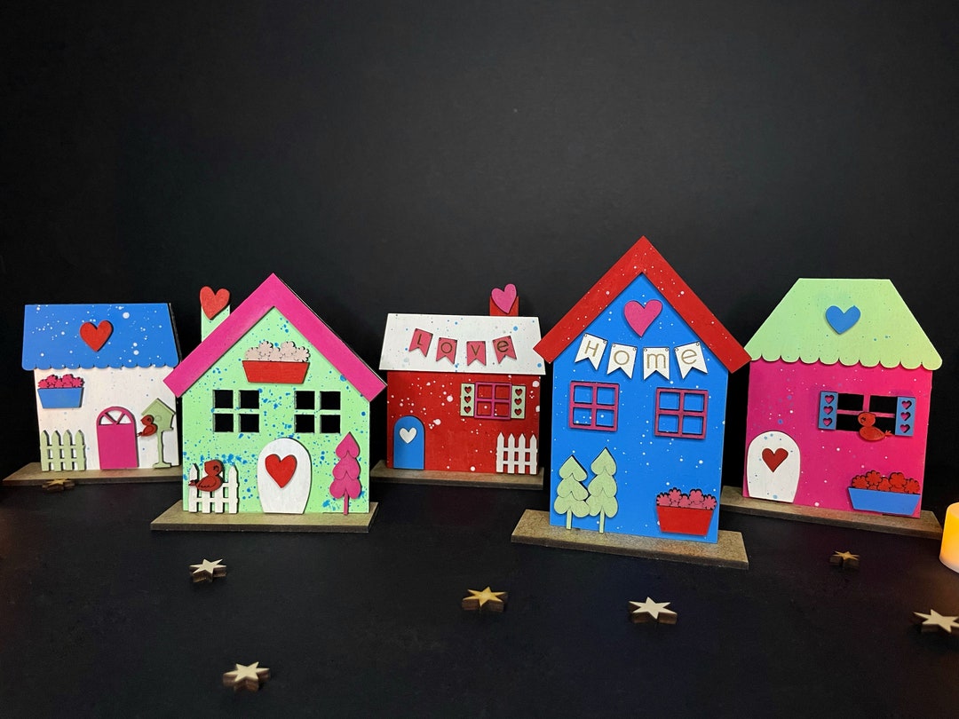 Valentine's Day Standing Houses/ Valentine's Village/ - Etsy