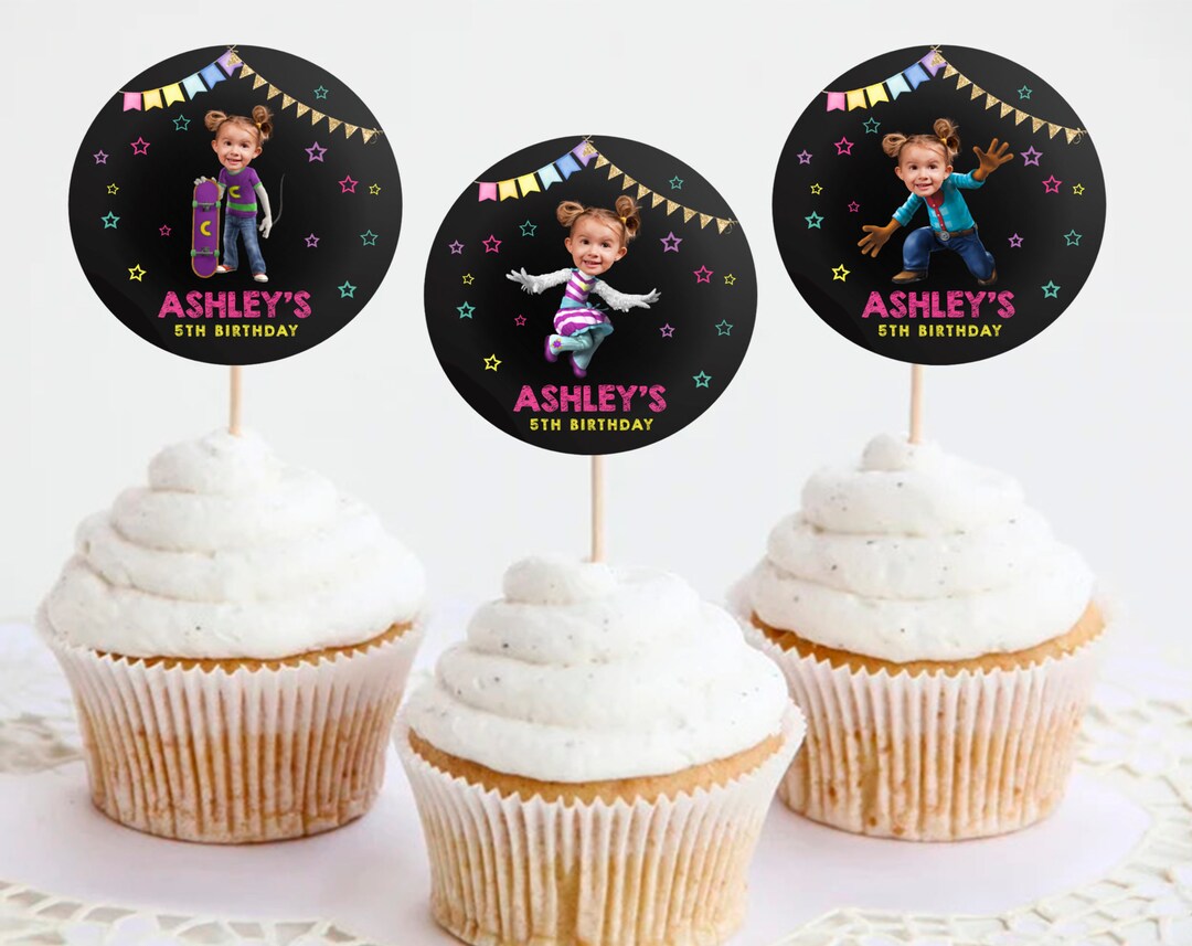 Custom Chuck E Cheese Cupcake Toppers, Personalizable Chuck E Cheese ...