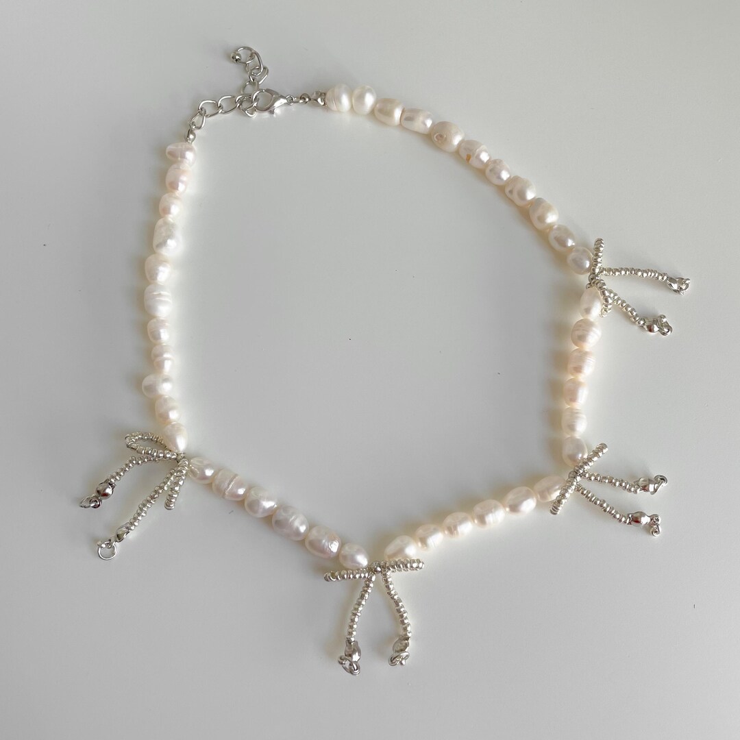 Bridgerton Beaded Bow Necklace, Princesscore Jewelry, Princess Choker ...