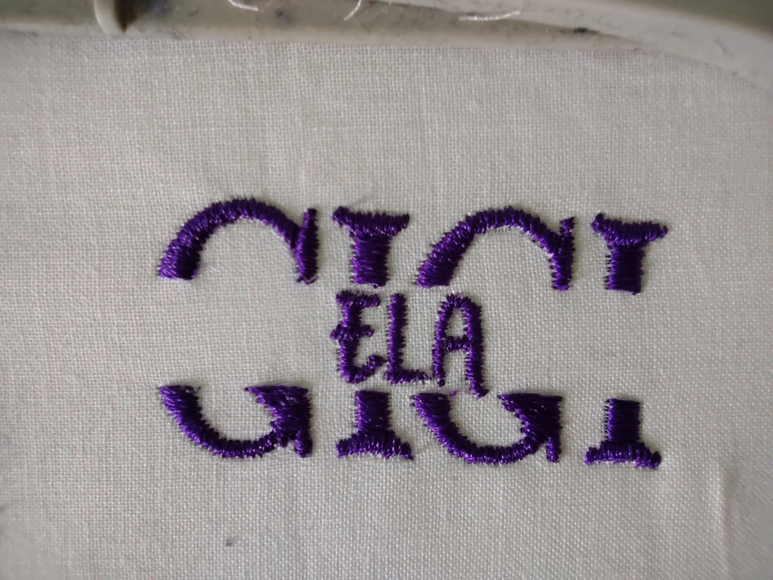 Gigi Split Word Machine Embroidery Design: 2in - 12in - Etsy