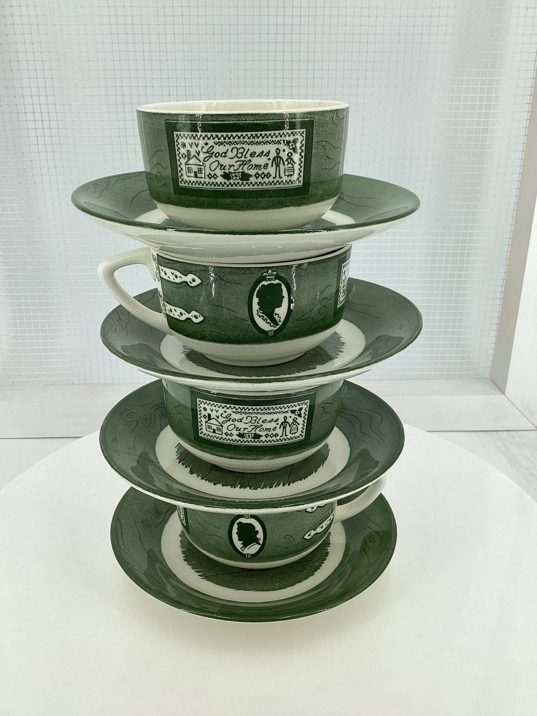 Colonial Homestead by Royal - Set of 4 Cups and Saucers - Etsy