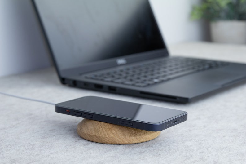 Magsafe Wood Stand Charging Station for Iphone 12/13/14 - Etsy