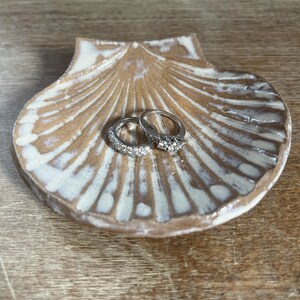 Handmade Ceramic Sea Shell Bowl Scallop Shell Ceramic Ring Dish Trinket ...