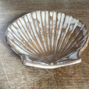 Handmade Ceramic Sea Shell Bowl Scallop Shell Ceramic Ring Dish Trinket ...