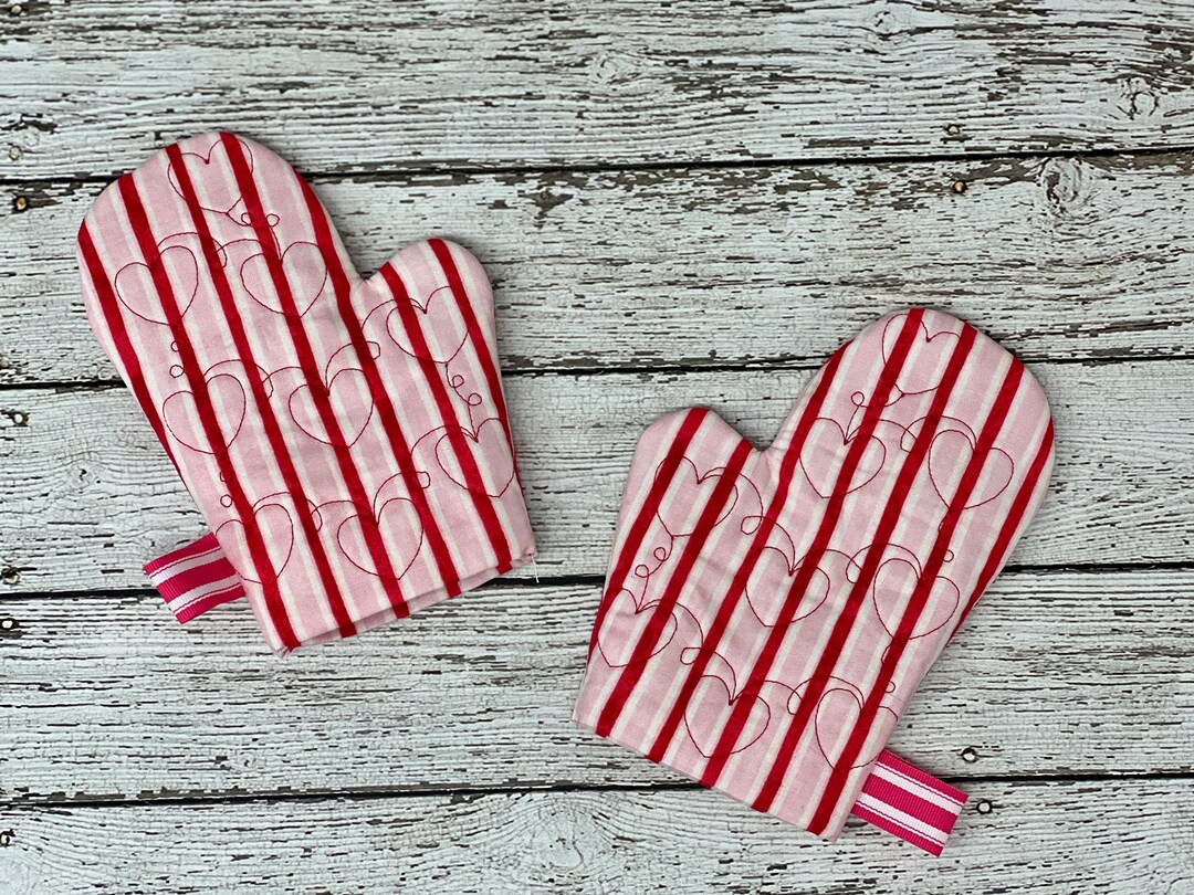Child's Handmade Pretend Play Oven Mitt Set for Kitchen Time ...