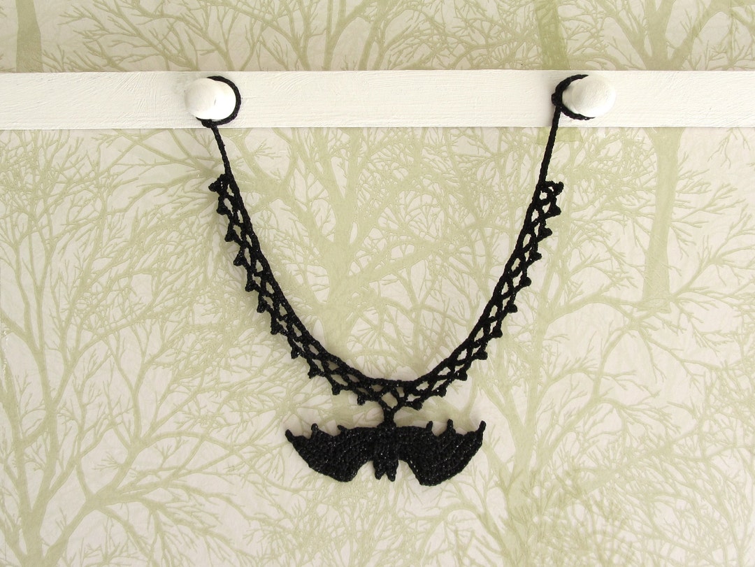 Bat Choker Crochet Pattern, Spooky Halloween Thread Jewellery, US and ...