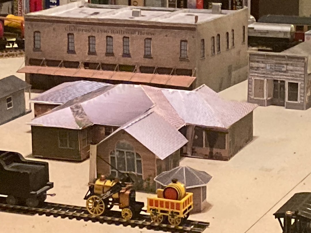 HO Scale Custom Model Building: Personalized Miniature Architecture (1/ ...