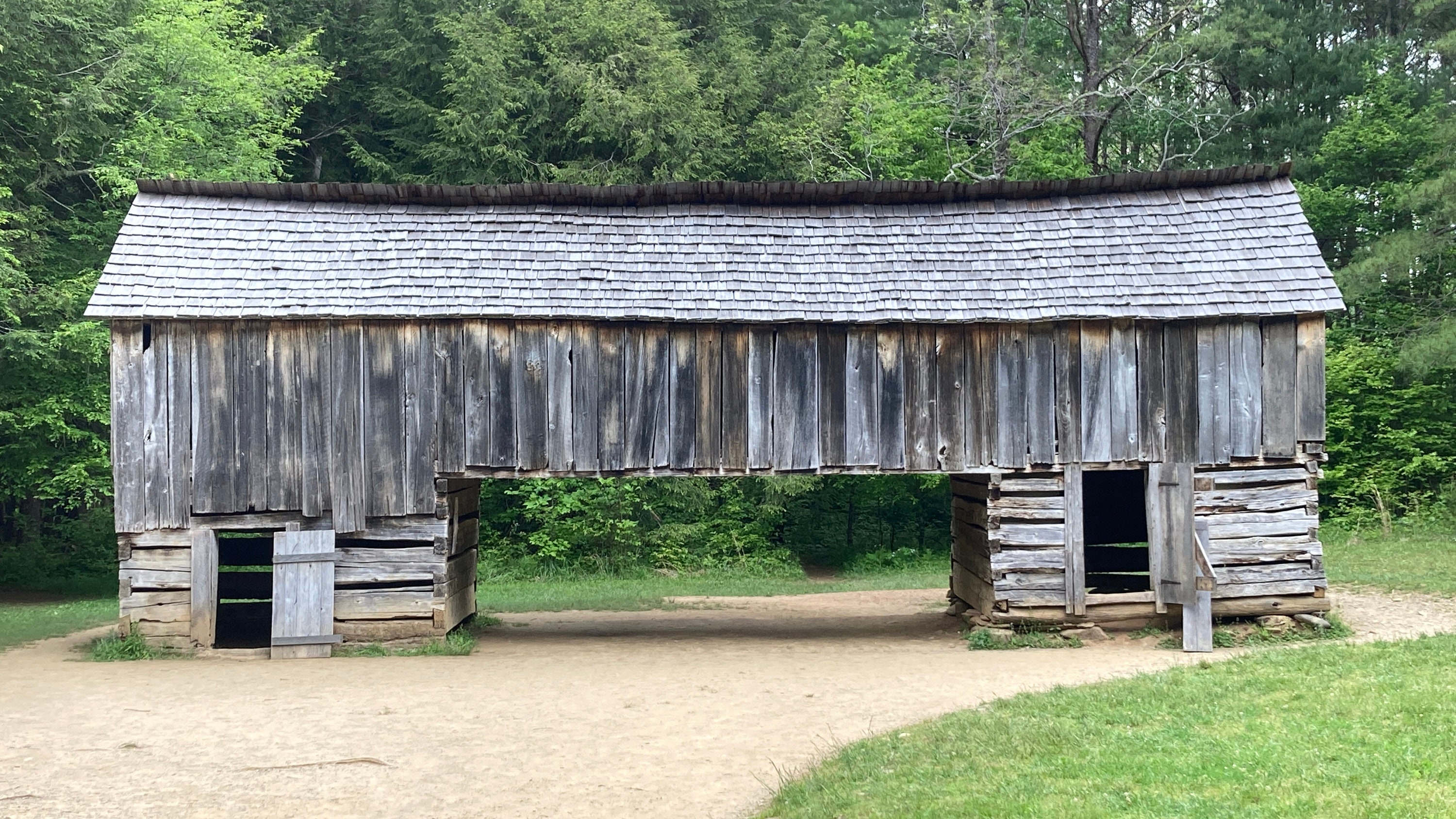 HO Scale Cable Barn, Custom Built From Cardstock for School or History ...