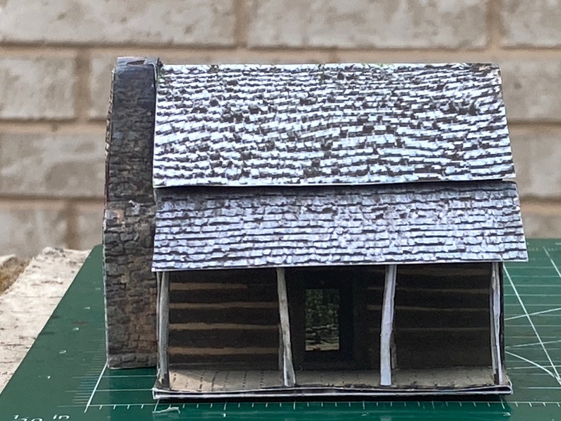 HO Scale 1820s John Olive Cabin: Model Railroad Diorama Display - Etsy