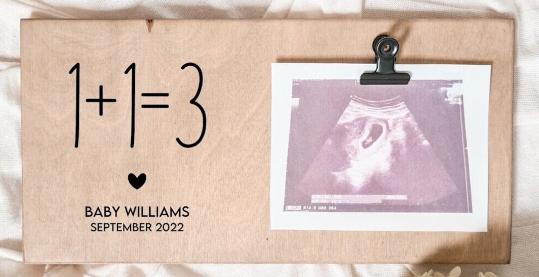 Pregnancy Announcement | Echo Shelf | Announce Pregnancy | Pregnant ...
