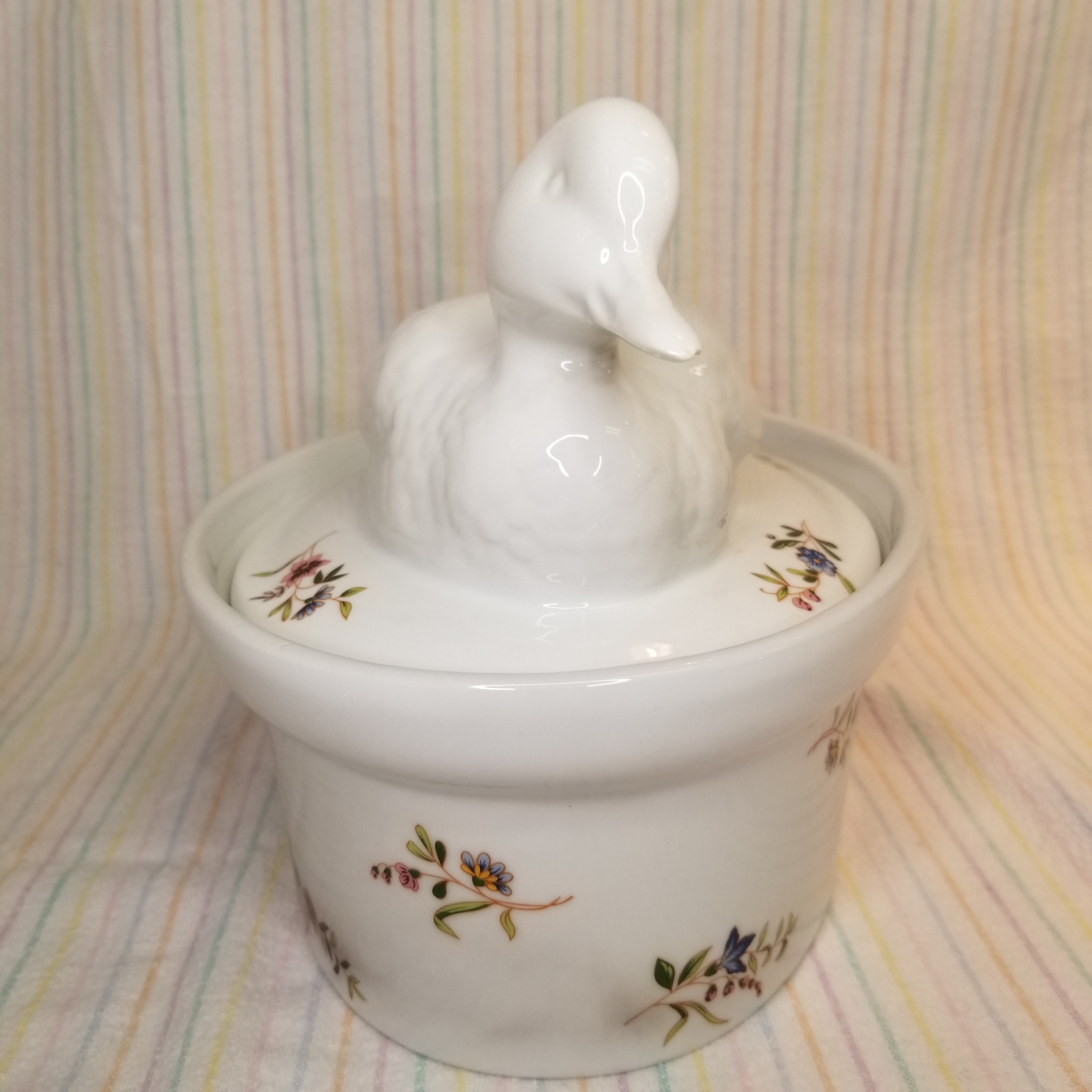 Oval Casserole Baking Dish Floral Duck Lid Floral Bakeware Made in ...