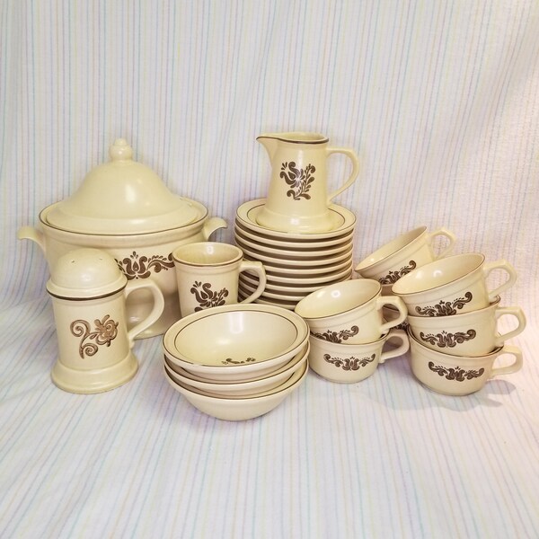 Antique 1890s-1910s W. H. Grindley China lorne Flow Blue White Oval ...