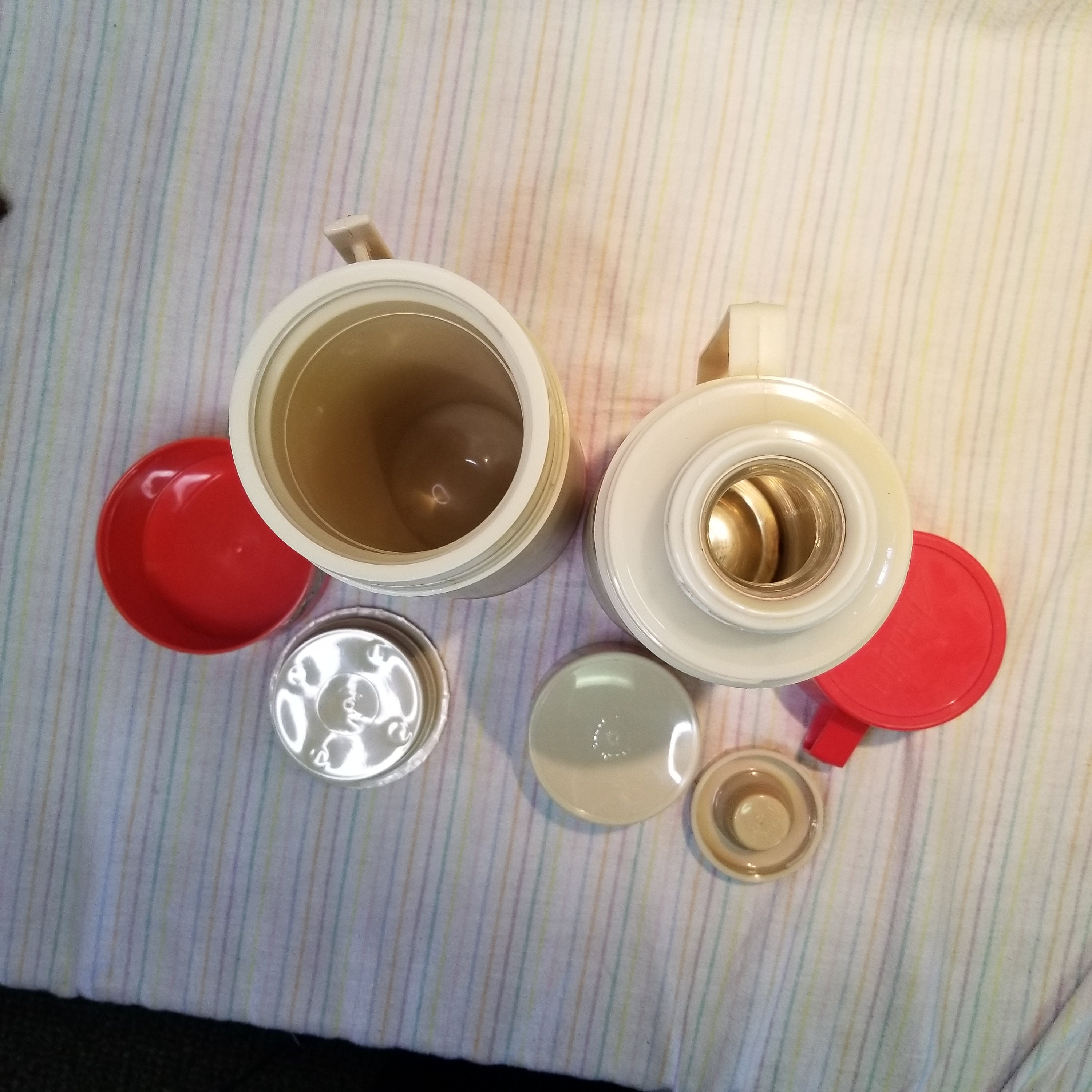 Vintage Aladdin Red White Dura-clad 2650A & Hy-lo WM1060P 1 Quart ...