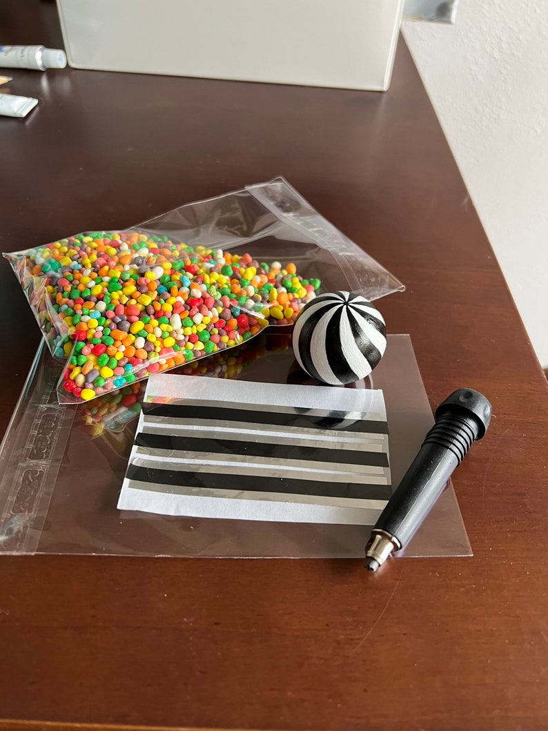 Willy Wonka Cane DIY Costume Kit, Charlie and the Chocolate Factory ...