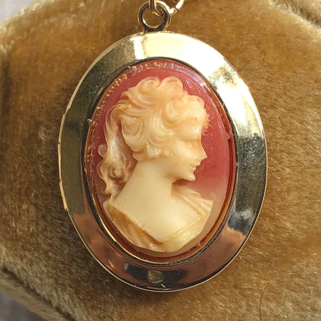 Vintage Cameo Gold Locket Necklace - Etsy