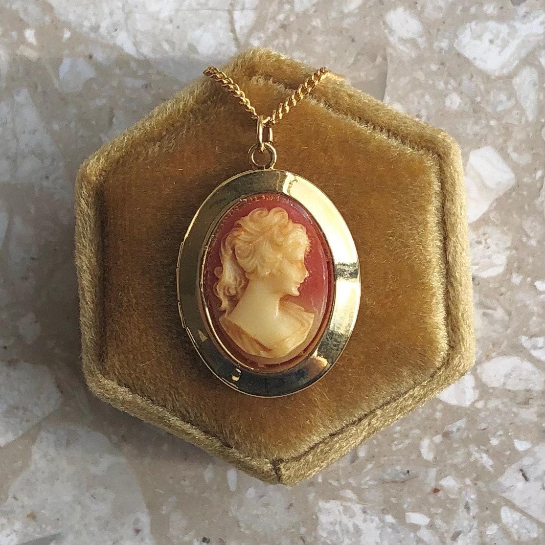 Vintage Cameo Gold Locket Necklace - Etsy