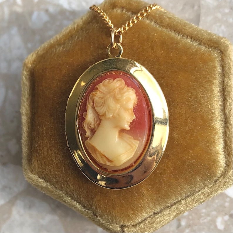 Vintage Cameo Gold Locket Necklace - Etsy