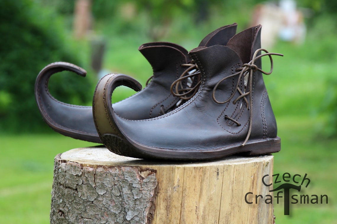 Poulaines With Distinctive Curved Points - Etsy Canada