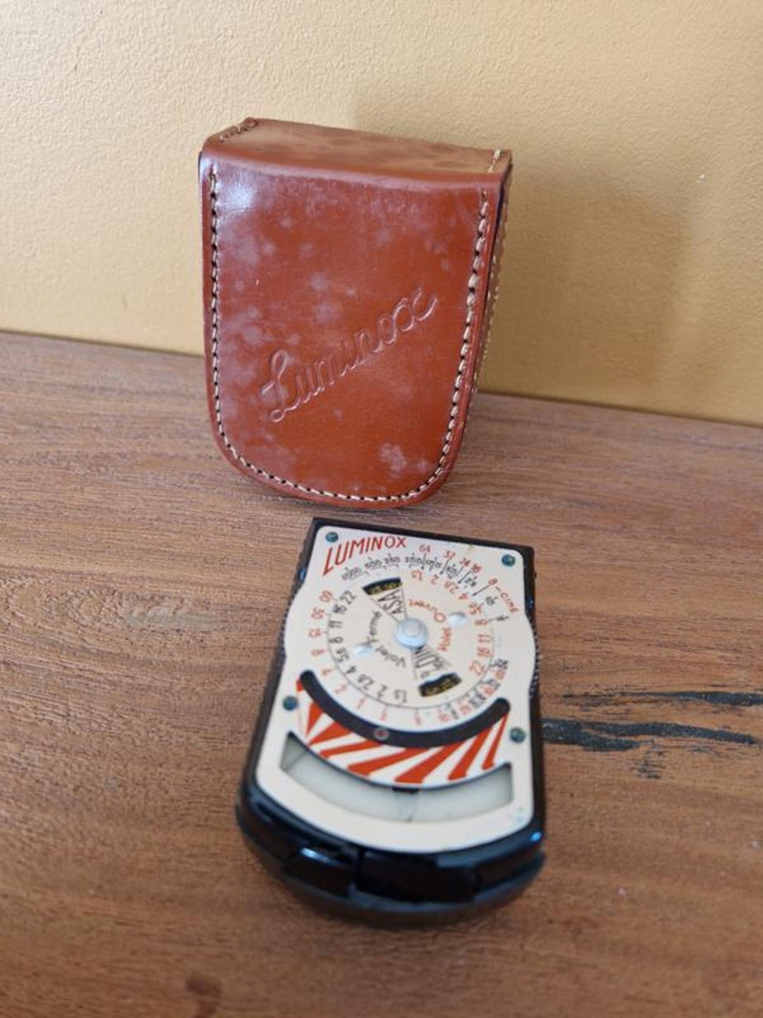 Manufrance Luminox Light Meter - 1950s - Aperture From F 1.5 to F 22 ...