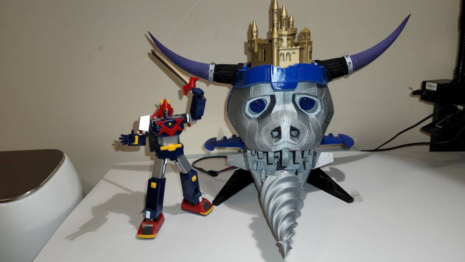 Boazanian Skull Ship From Voltes V. - Etsy Canada