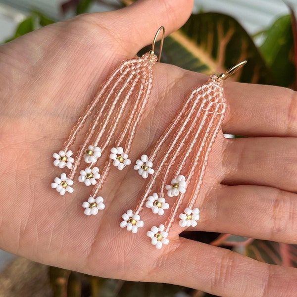 Daisy Beaded Earrings - Etsy