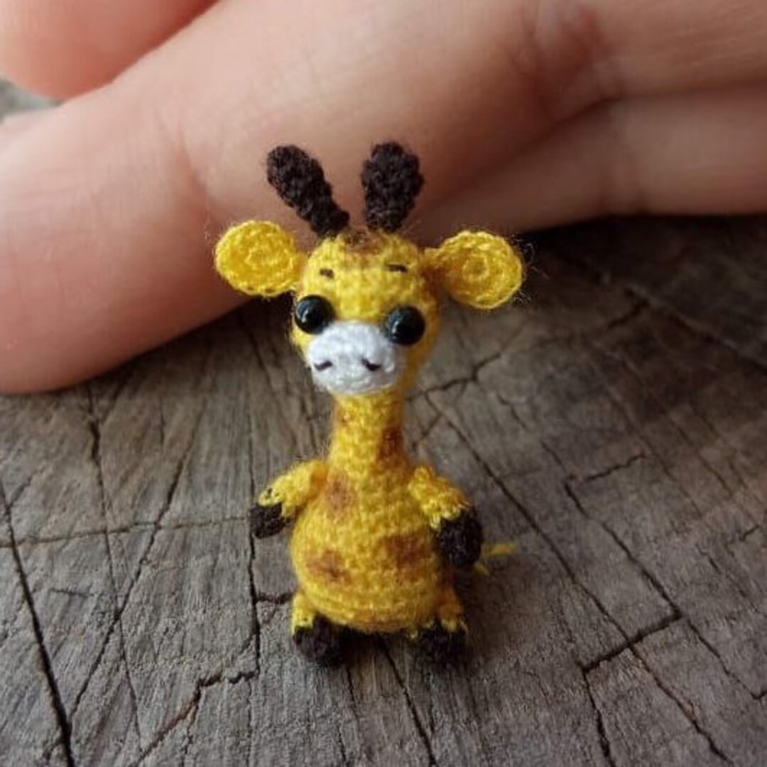 Miniature Giraffe Crochet Giraffe Dollhouse Amigurumi Handmade Toy ...