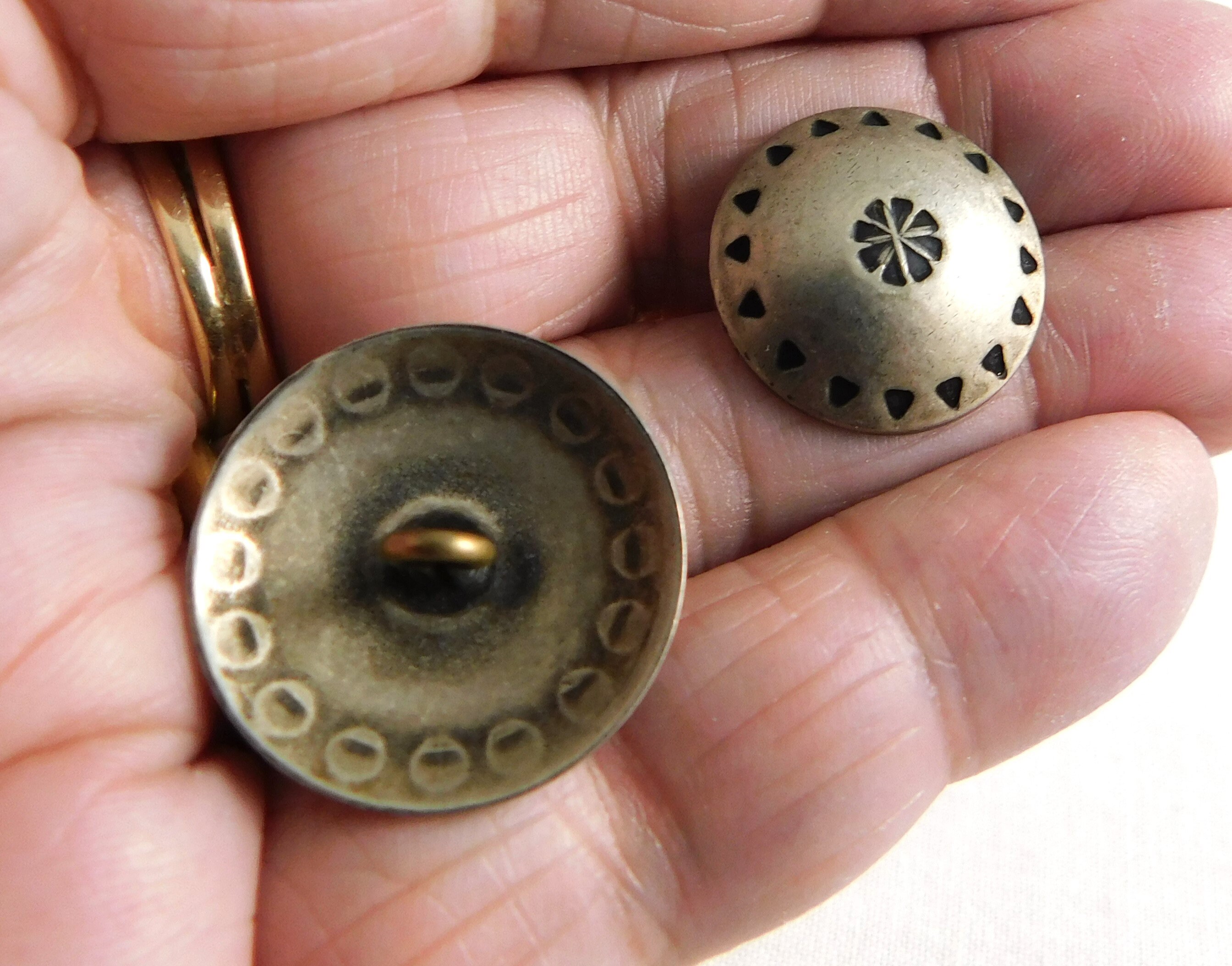 Two Vintage Silver Southwest Style Buttons, M 840 Design, 2 Sizes ...