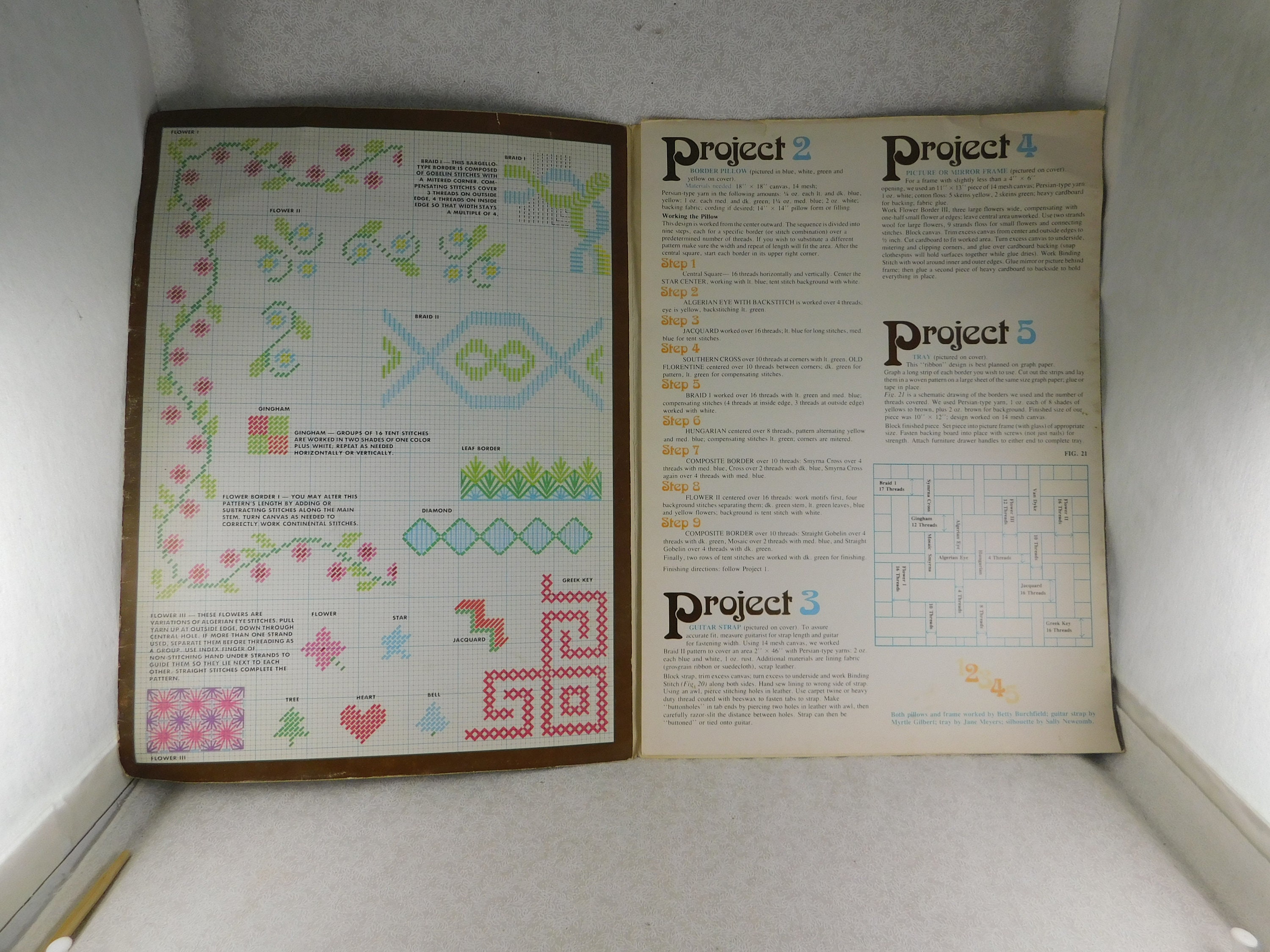 Vintage Needlepoint Borders Fold-out Leaflet by Leisure Arts 68 ...