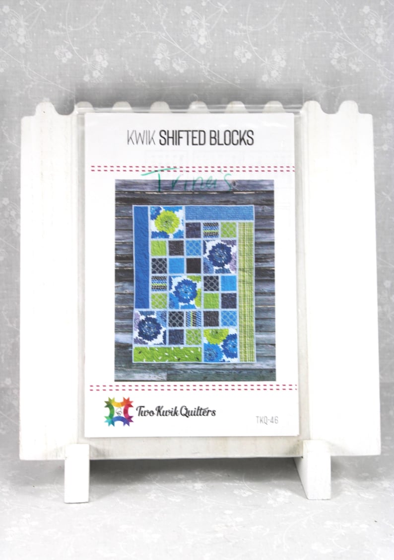 2009 Kwik Shifted Blocks Quilt Pattern: Squares & Flowers (48 X 62) - Etsy