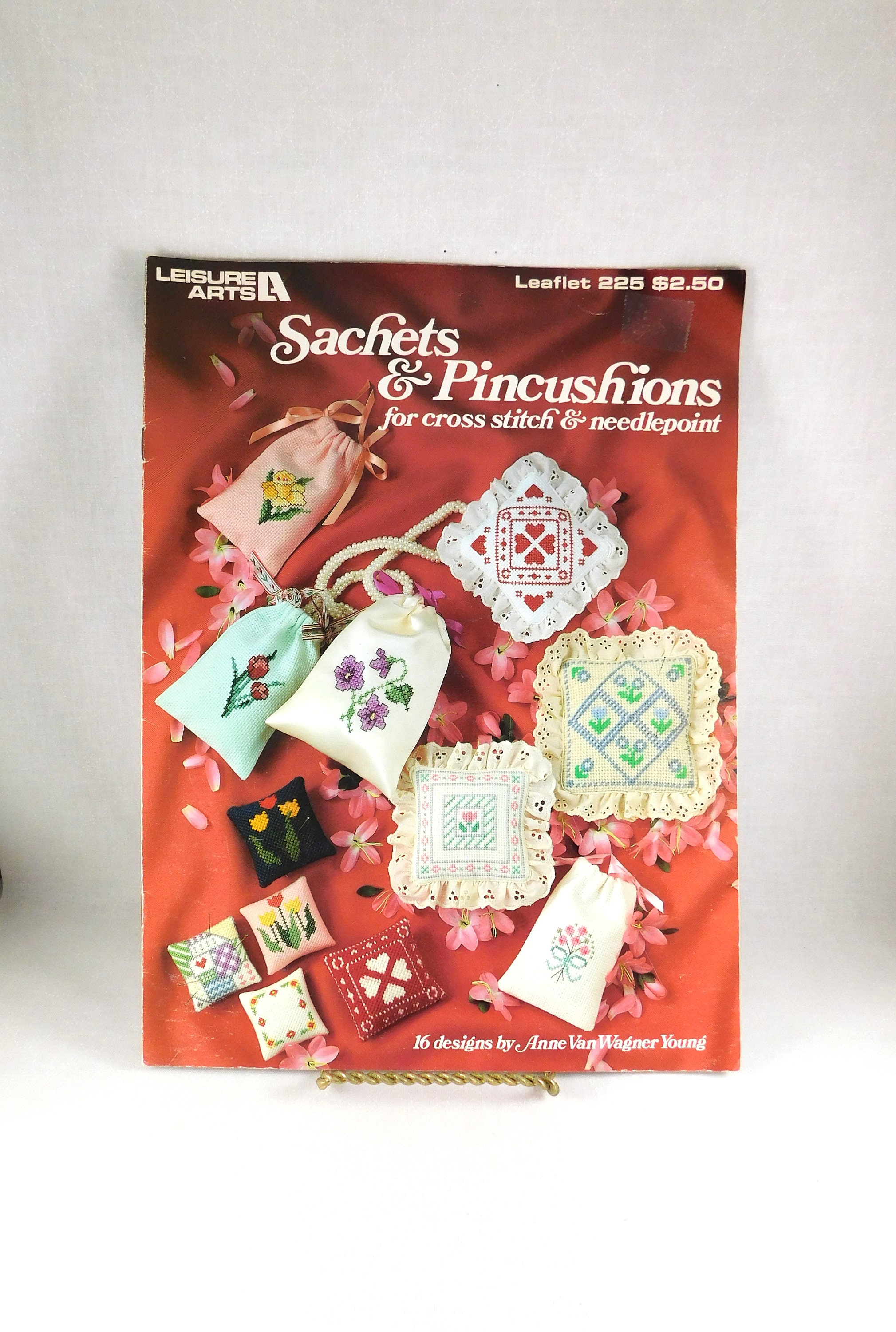 Leisure Arts 1982 sachets & Pincushions Counted Cross Stitch Leaflet ...