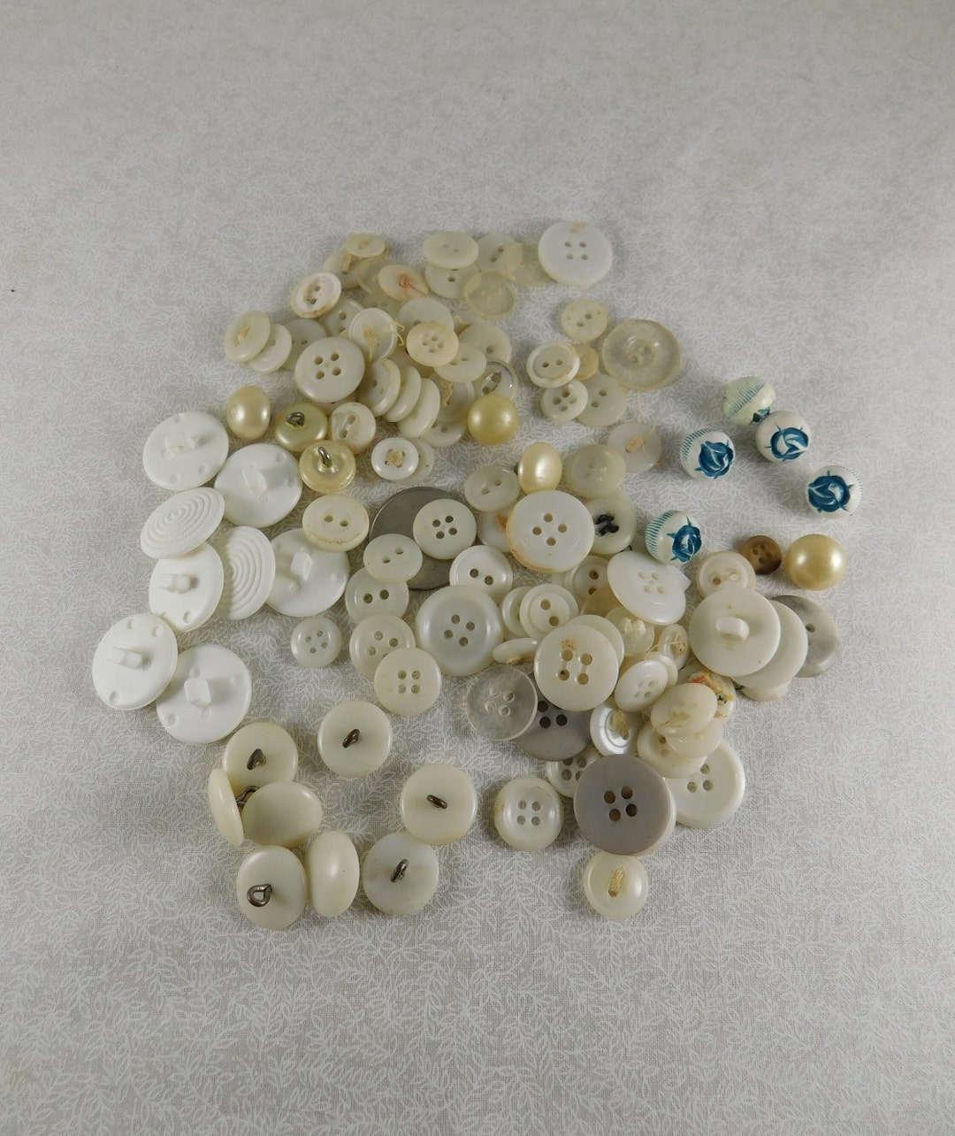 Mixed Bag of Vintage White Buttons-assorted Sizes & Shapes, 123 Count ...