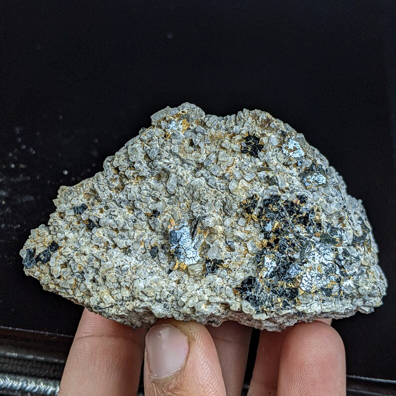 181 Gram Natural Beautiful Hematite With Rutile Specimen From @pakistan ...