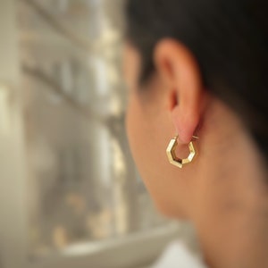 14k Solid Gold Angled Angular Edge Minimal Stud Earrings / Hexagon ...