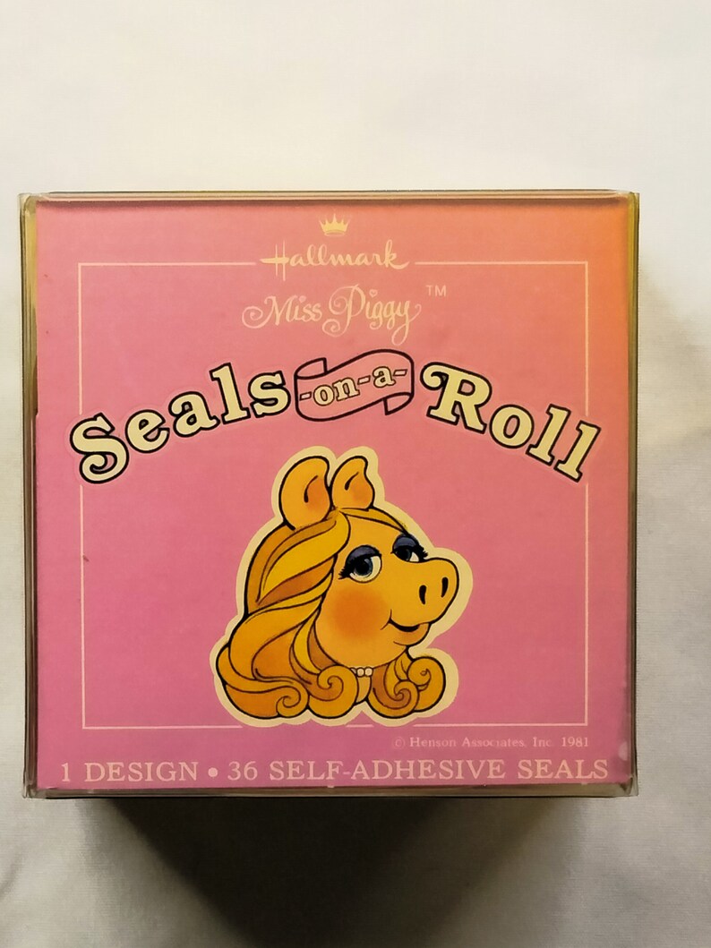Vintage 1981 Hallmark Miss Piggy Muppets Sticker 2”x2” Roll of 27 ...