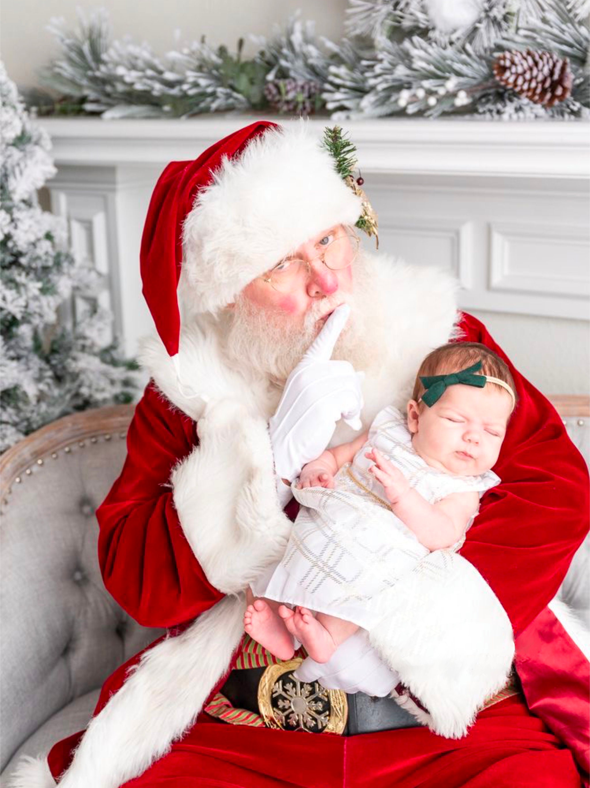 Photo With Santa, Christmas Gift, Newborn With Santa, Holding Portrait ...