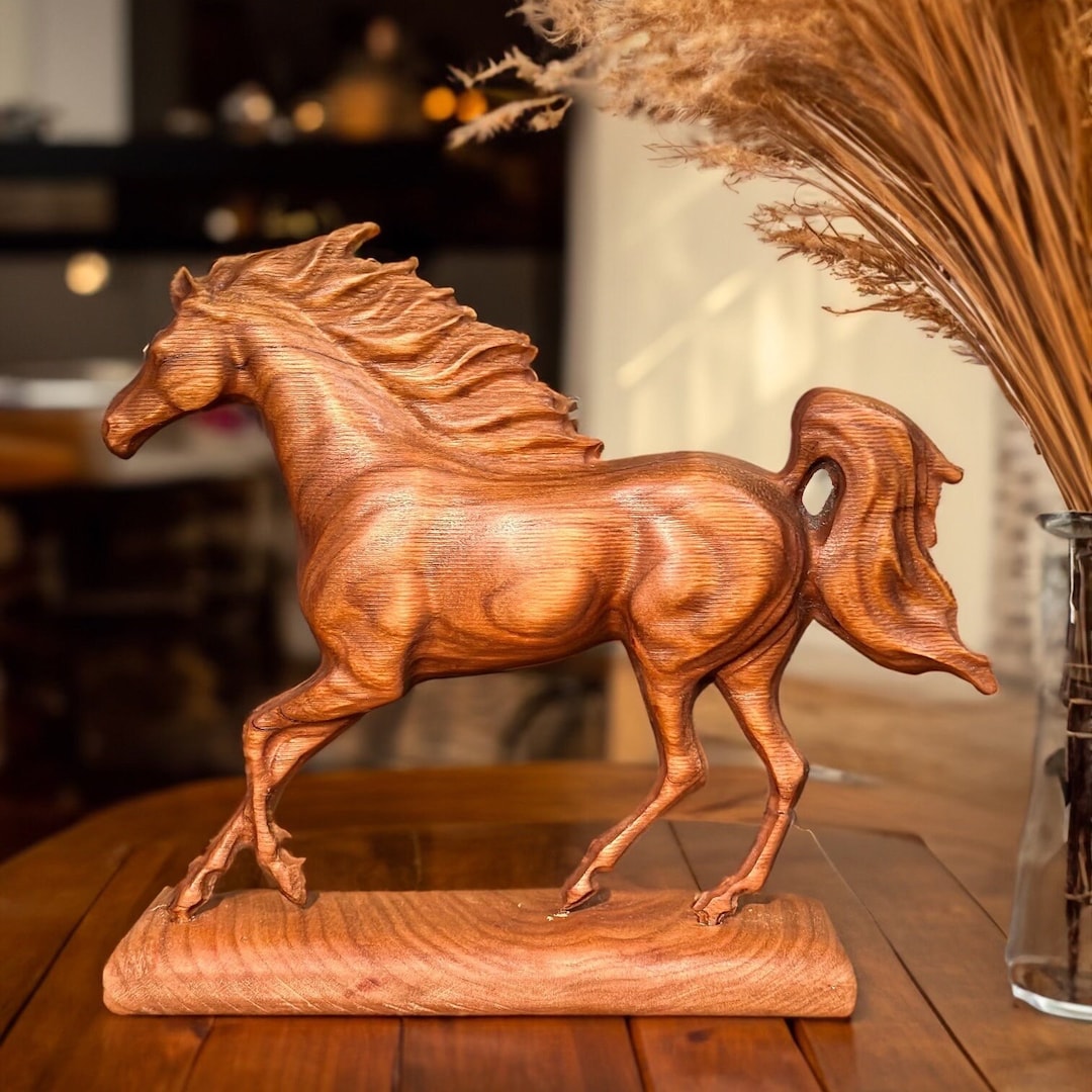 Caballo tallado en madera de cerezo: arte lineal geométrico - Etsy España