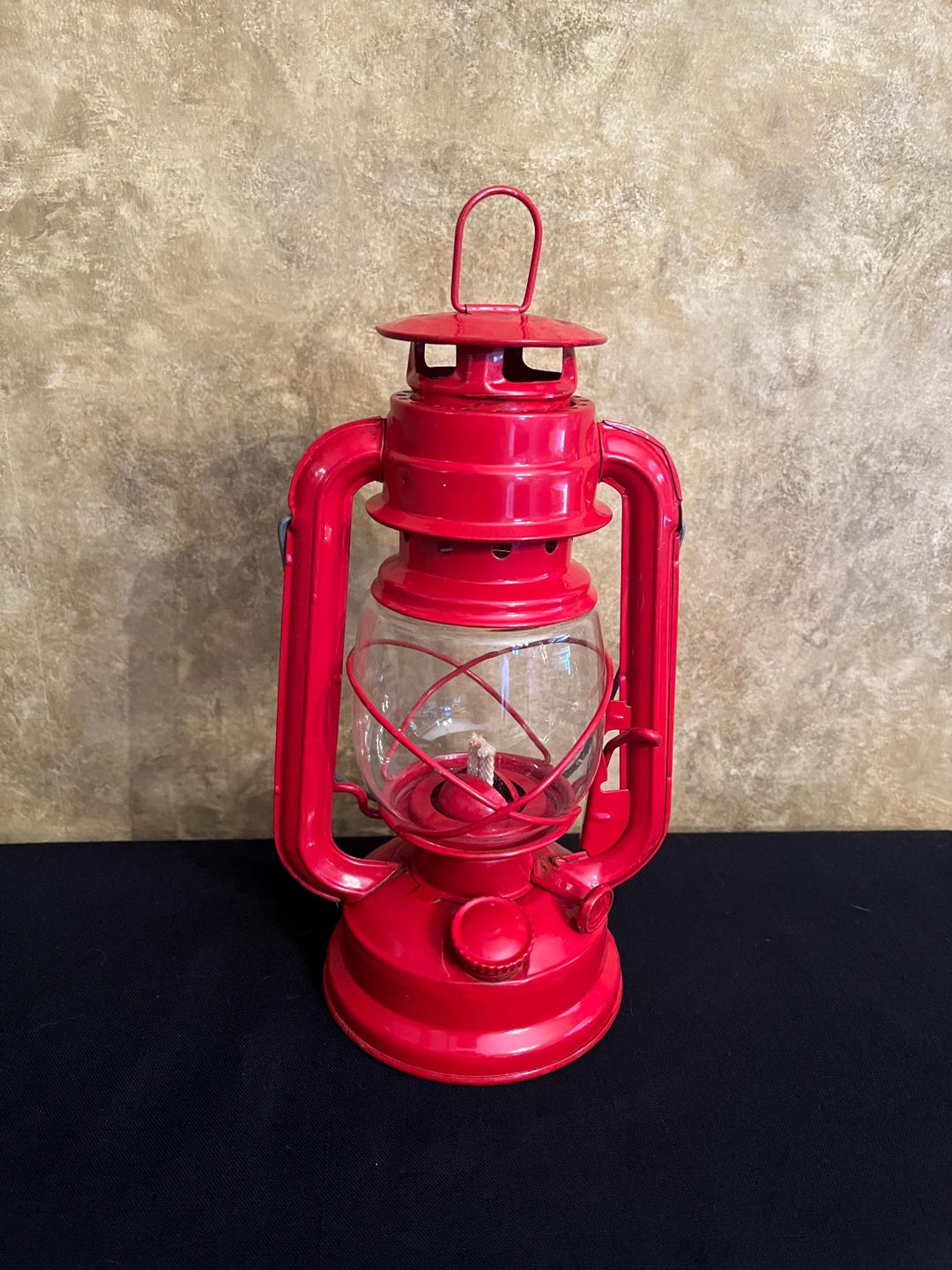 Vintage Red Metal Railroad/kerosene Lantern - Etsy
