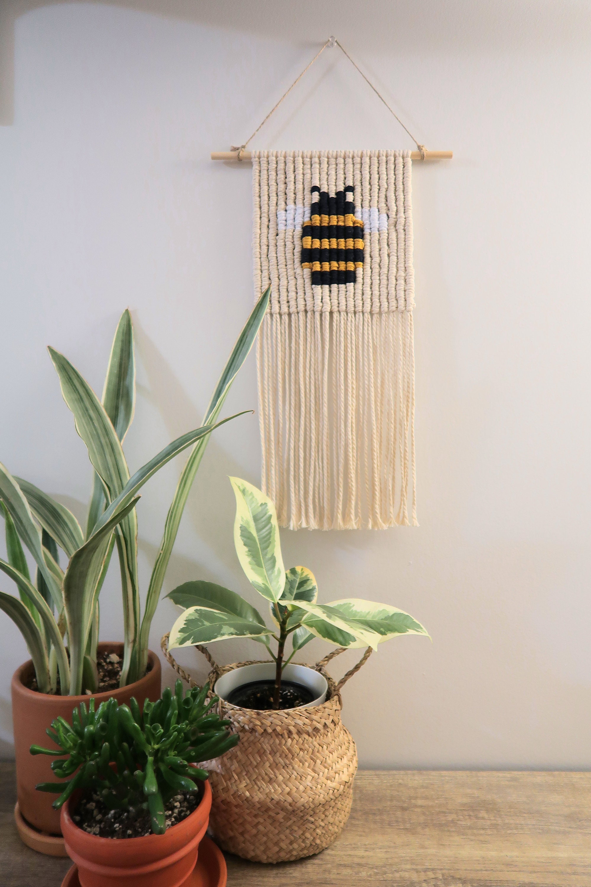 Macrame Wall Hanging / Woven hanging / Bumblebee Bee / Gallery | Etsy