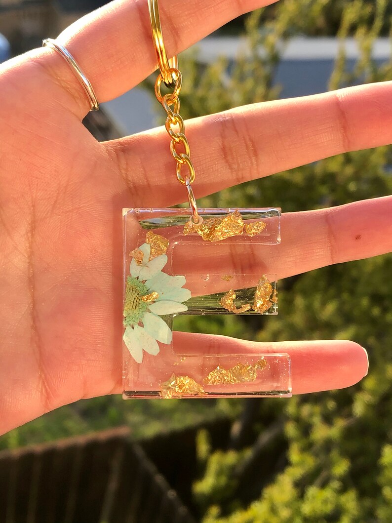 Custom Resin Keychain With Real Flowers - Etsy