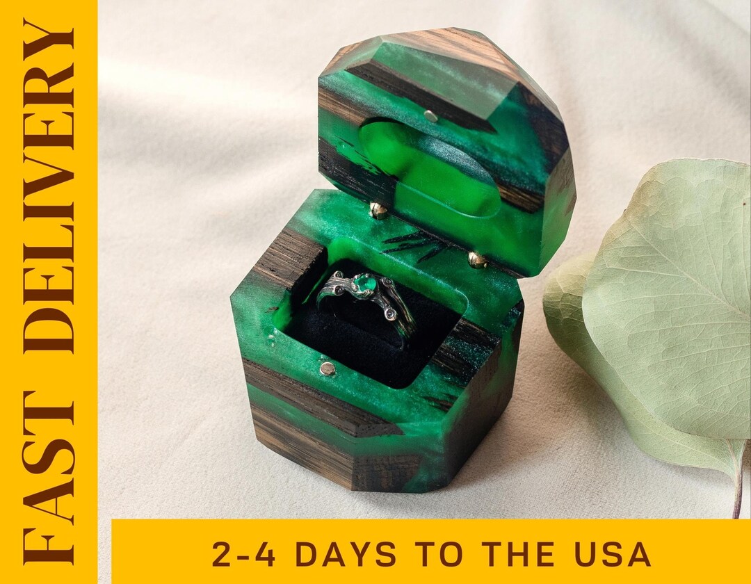 METEORITE emerald Resin & Black Wood Engagement Ring Box - Etsy