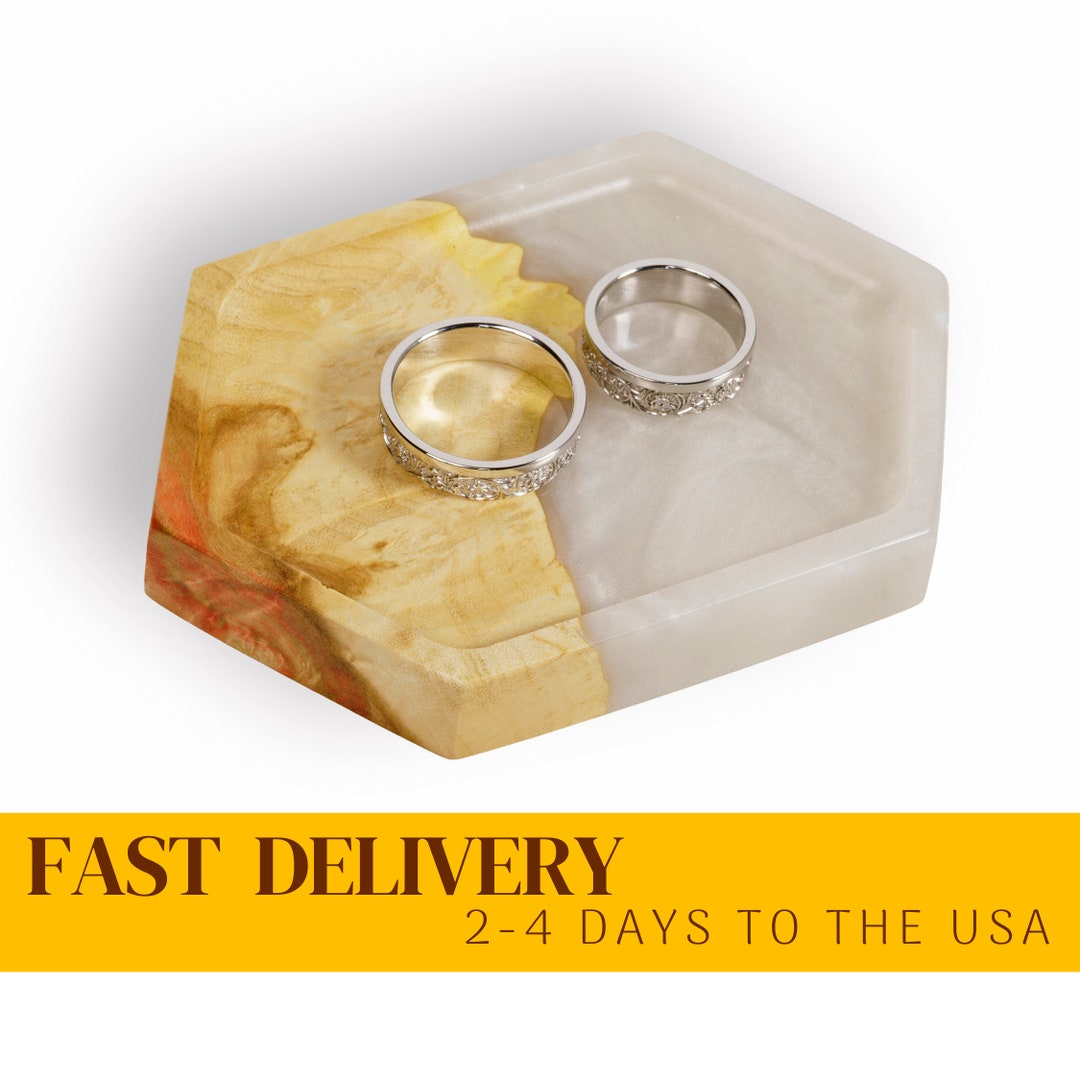 INFINITY – Engagement Ring Dish for Bride in Epoxy Resin & Wood. Wooden ...