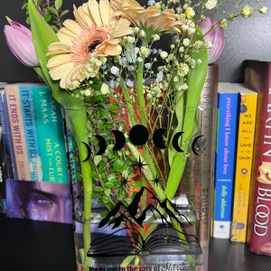 ACOTAR Velaris Bookvase - City of Starlight - Etsy