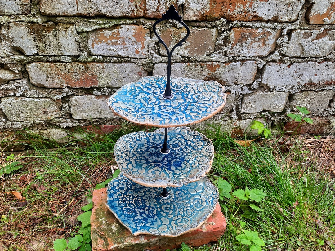 Cake Stand With Ornaments, Clay Cake Stand, Pottery Ceramic Cake Stand ...