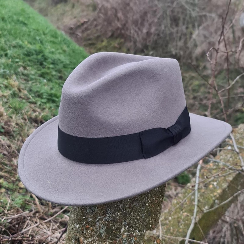 We are hairy fedora - Etsy Canada