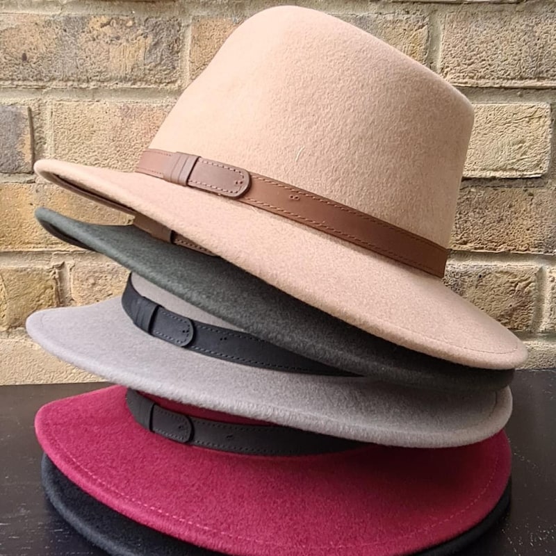 We are hairy fedora - Etsy Canada