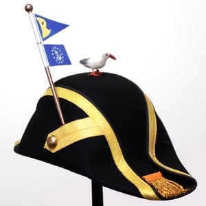 Own a Piece of History the Handcrafted Tricorn Hat Tricorne Bicorne ...