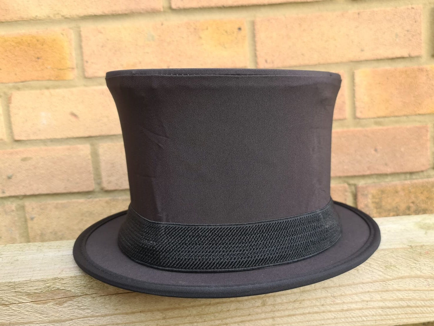 Customizable Black Silk Collapsible Top Hat – Antique Austin Reed Opera ...