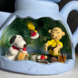 snoopy tea kettle
