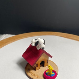 CLAY SPECIAL SNOOPY - Clay Handmade Unique Snoopy Lying Down on House ...